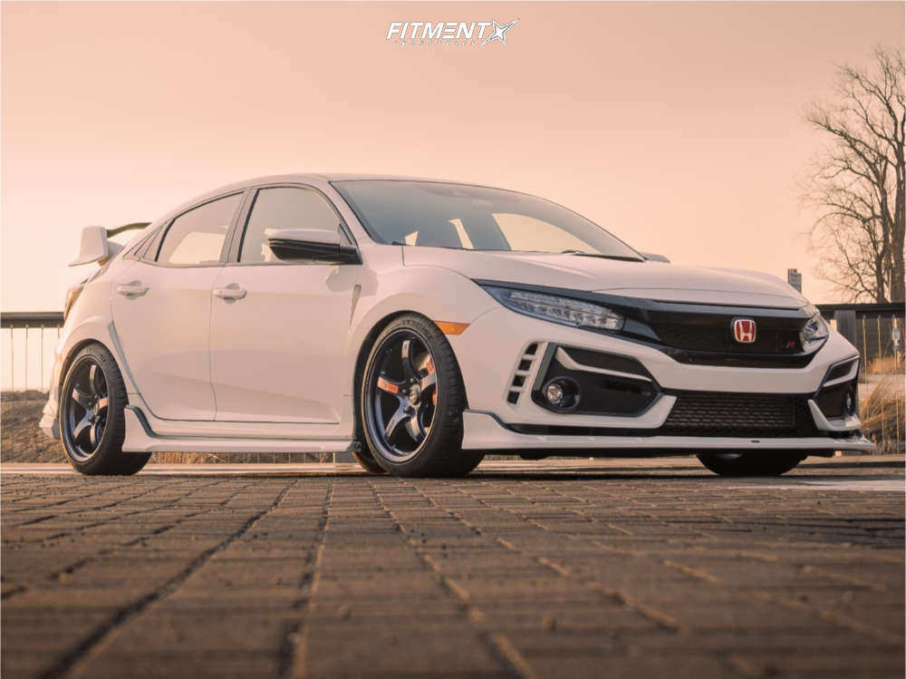 2021 Honda Civic Type R with 18x9.5 Gram Lights 57cr and Michelin ...