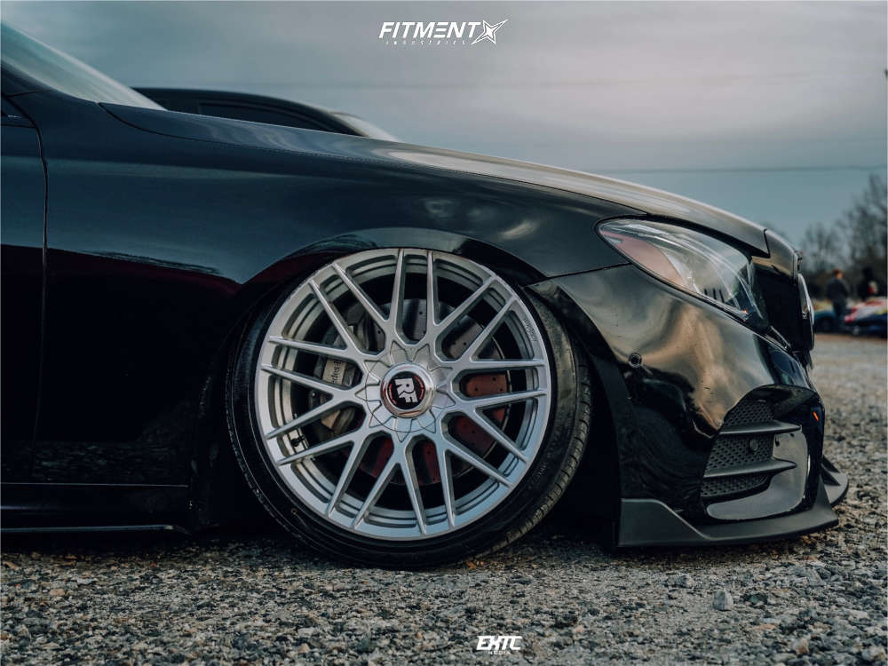 2018 Mercedes-Benz E300 Base with 20x10 Rotiform Rse and Toyo Tires ...