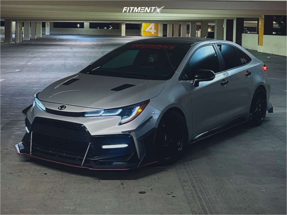 2022 Toyota Corolla SE Nightshade with 18x8.5 Rotiform Las-r and ...