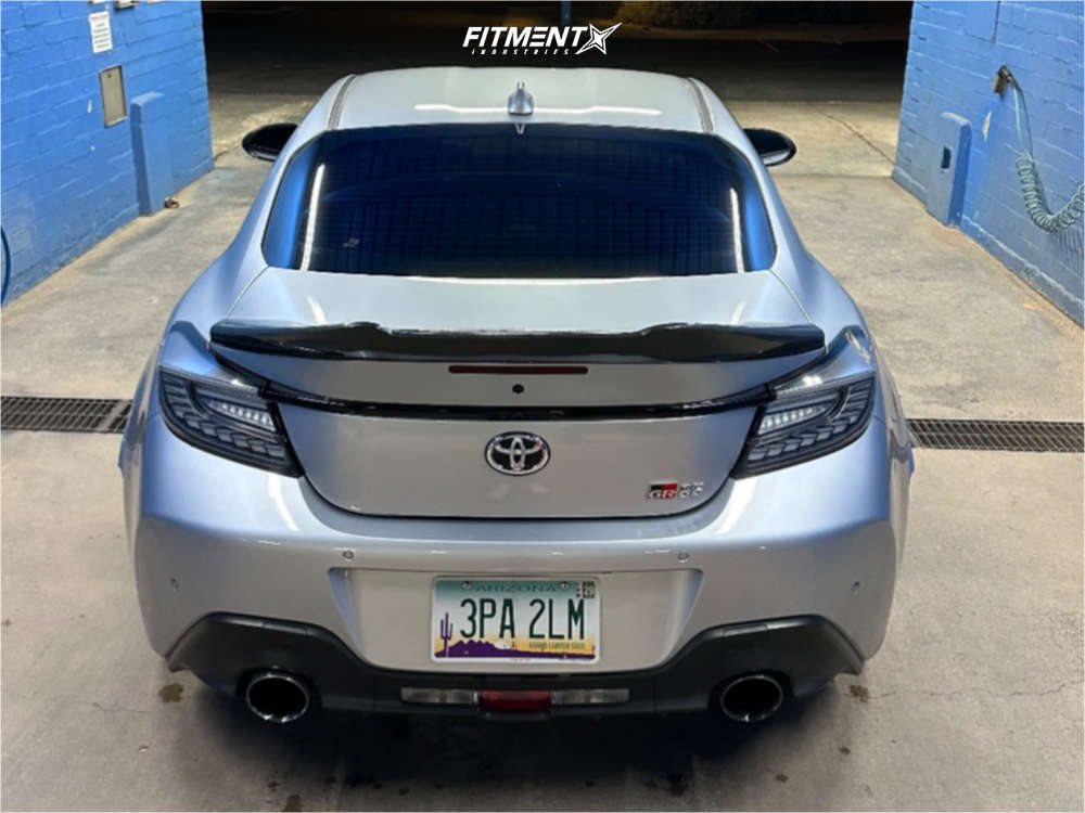 2023 Toyota GR86 Base with 18x9.5 Gram Lights 57cr and Michelin 245x35 ...
