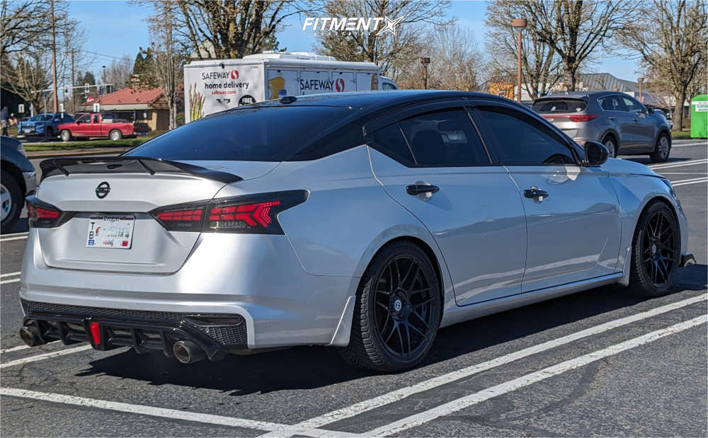 2020 Nissan Altima S with 18x8.5 Curva Concepts CFF300 and Michelin ...