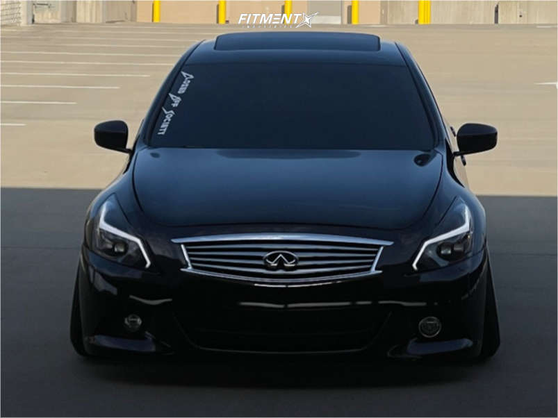 2010 INFINITI G37 Base with 19x10.5 Vors Tr4 and Michelin 245x40 on ...
