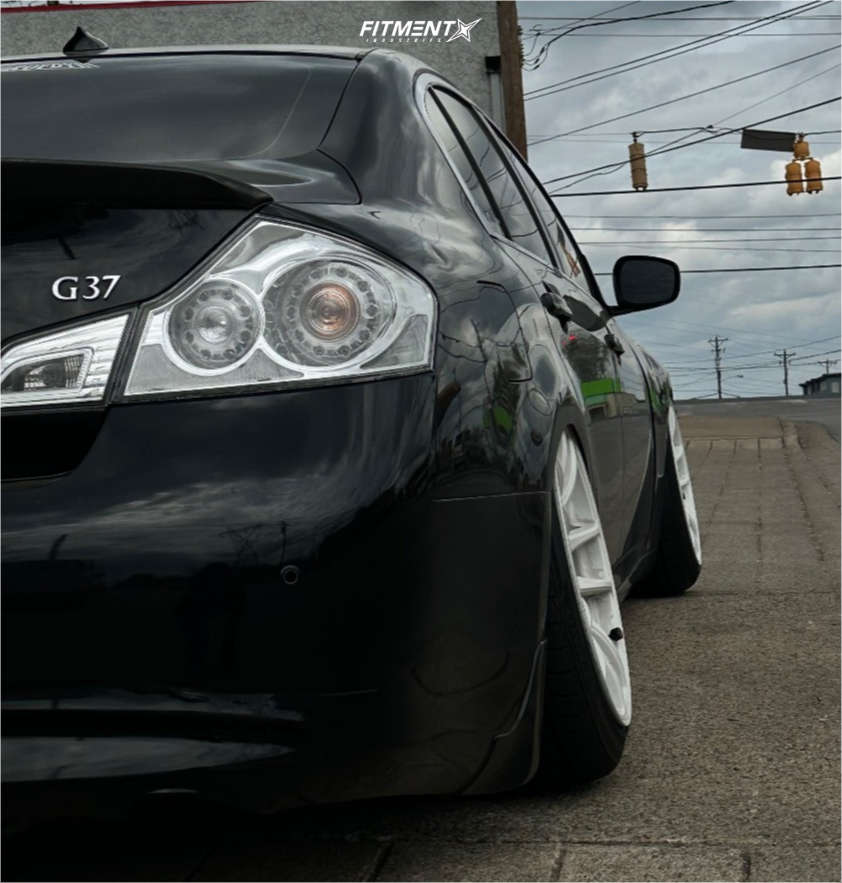2010 INFINITI G37 Base with 19x10.5 Vors Tr4 and Michelin 245x40 on ...