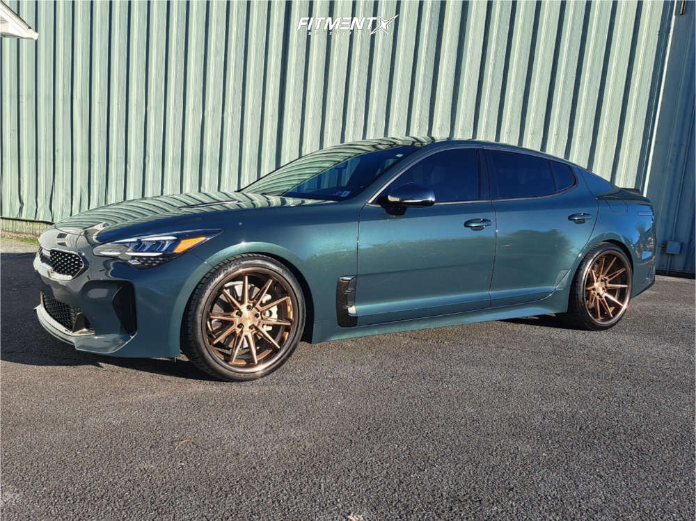 2022 Kia Stinger GT-Line with 20x9 Ferrada Cm2 and Continental 255x35 on Lowering Springs ...