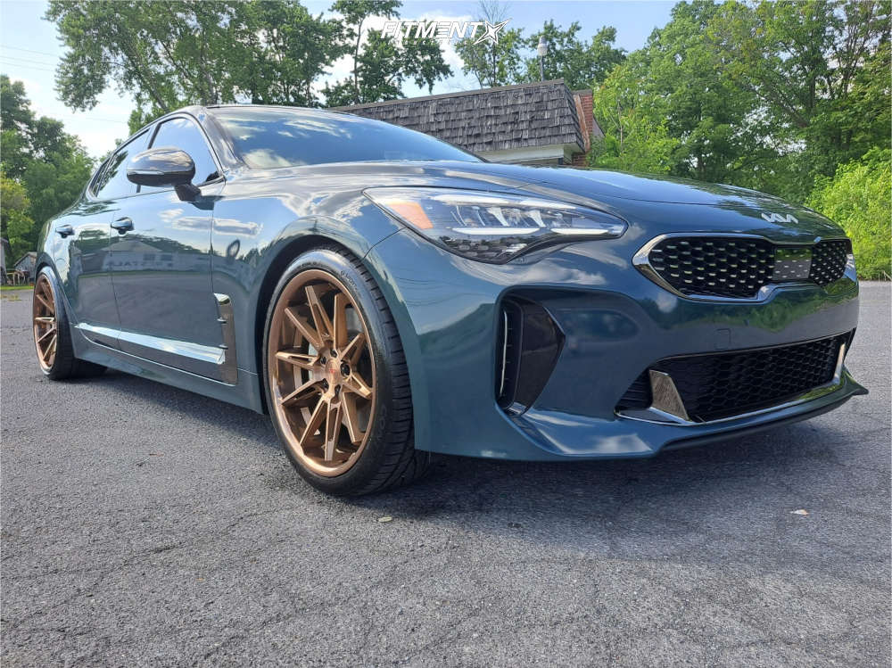 2022 Kia Stinger GT-Line with 20x9 Ferrada Cm2 and Continental 255x35 on Lowering Springs ...
