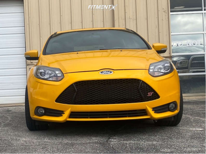 2013 Ford Focus ST with 19x9.5 Vors Tr37 and Lexani 245x35 on Stock ...