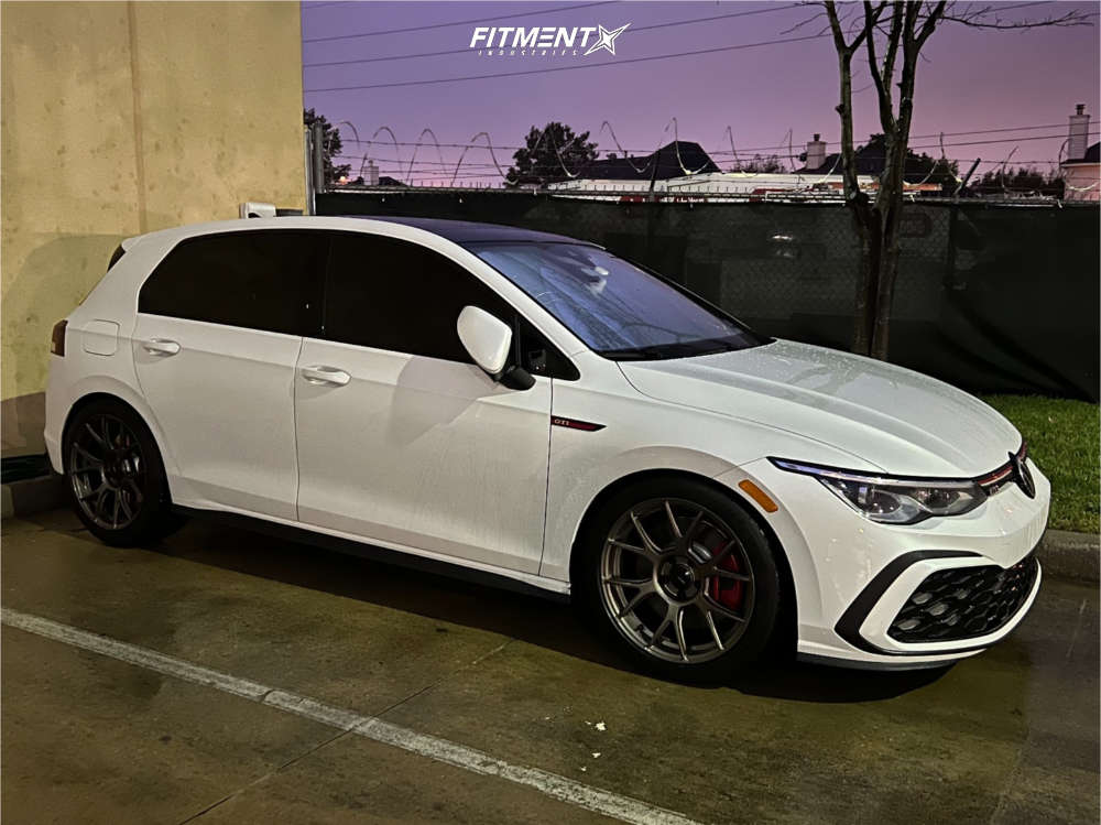 2024 Volkswagen GTI SE with 18x8.5 Konig Ampliform and Michelin 245x40 ...