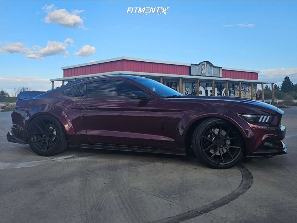 2015 Ford Mustang GT with 20x9 Ferrada F8-fr8 and Nitto 275x35 on ...