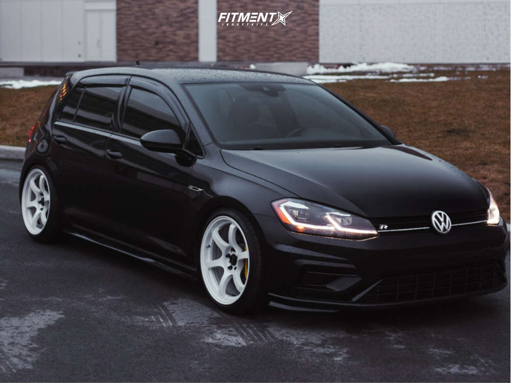 2019 Volkswagen Golf R Base with 18x9.5 Gram Lights 57dr and Firestone ...