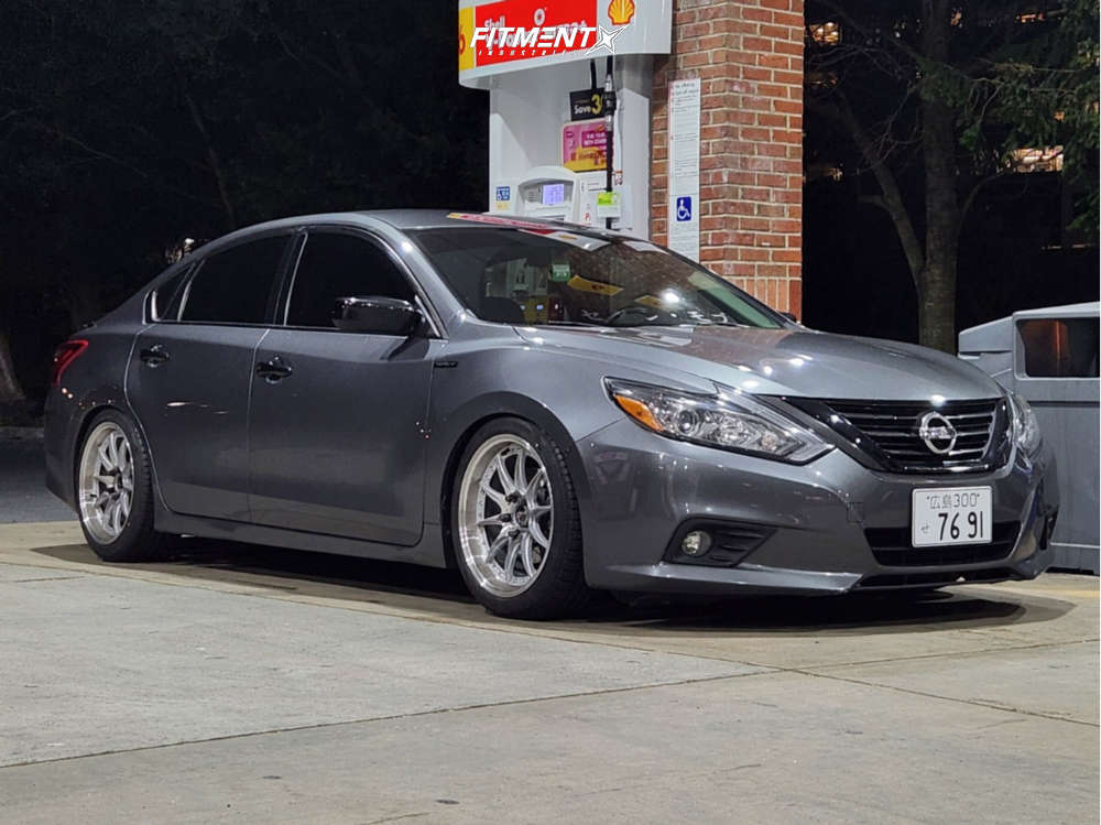 2017 Nissan Altima SR with 18x8.5 Aodhan Ds07 and Falken 235x40 on ...