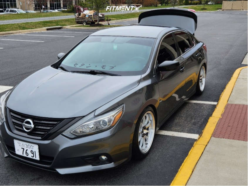 2017 Nissan Altima SR with 18x8.5 Aodhan Ds07 and Falken 235x40 on ...