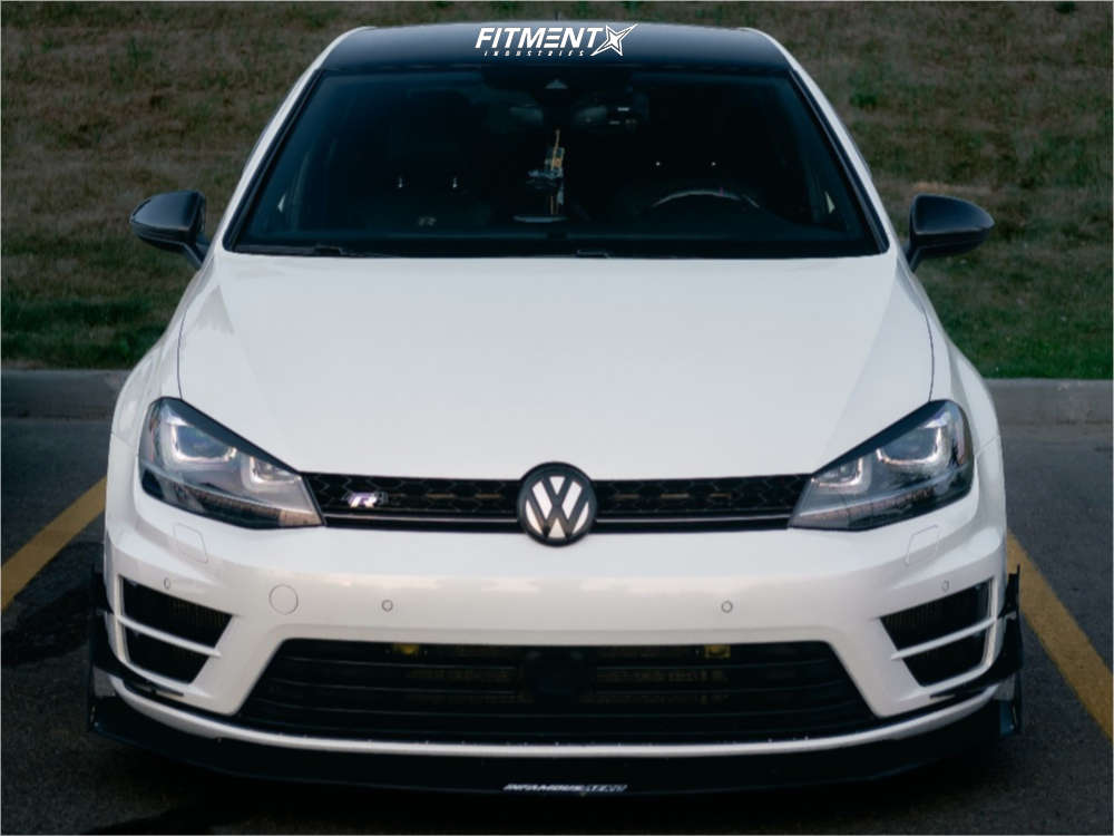 2017 Volkswagen Golf R Base with 18x8.5 Superspeed Rf03rr and Firestone ...