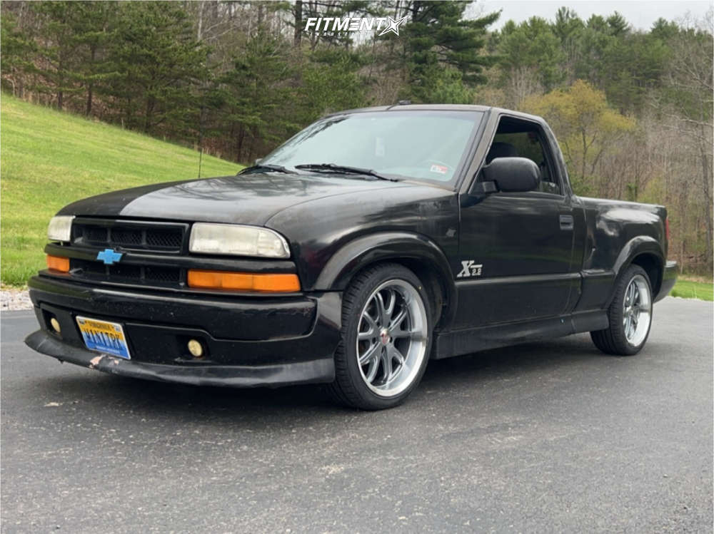 Vision Torque 18x8.5 20 Gray | 143-8890GMML20 | 2015 Dodge Charger ...