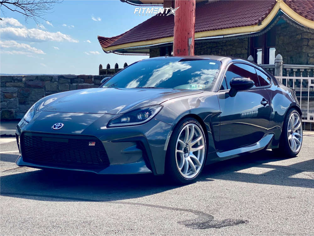 2023 Toyota GR86 Base with 18x8.5 Vors Tr4 and Lexani 225x40 on ...