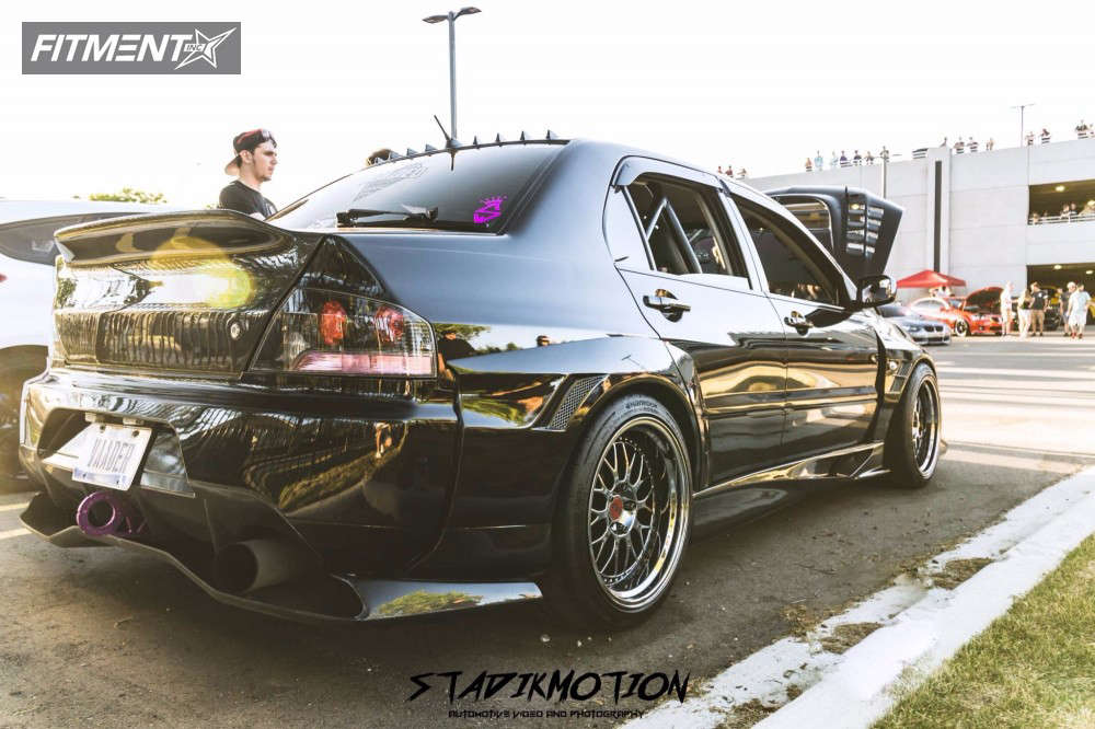 2006 Mitsubishi Lancer Evolution with 18x10.5 ESR Sr01 and Hankook ...