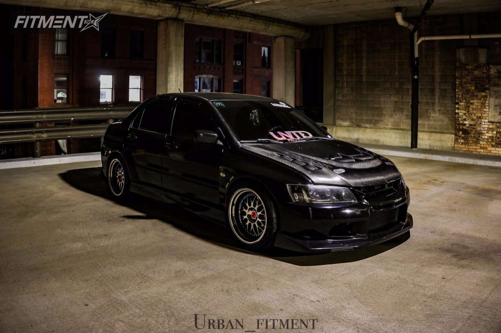 2006 Mitsubishi Lancer Evolution with 18x10.5 ESR Sr01 and Hankook ...