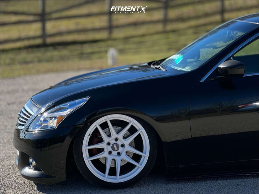2010 INFINITI G37 X with 19x10.5 ESR Cs8 and Vercelli 225x35 on Air ...