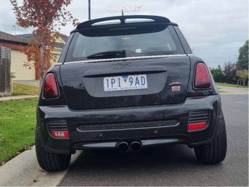 2013 Mini Cooper John Cooper Works with 17x8 Konig Ampliform and ...