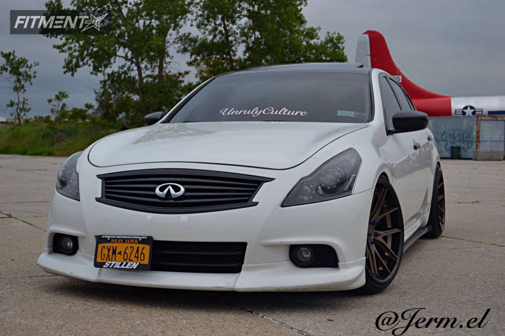2012 INFINITI G37 Sport with 20x10.5 Ferrada FR2 and Delinte 235x35 on ...