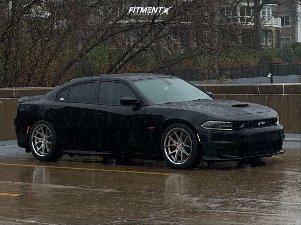 2019 Dodge Charger Scat Pack 392 with 20x9 Ferrada Fr2 and Pirelli ...