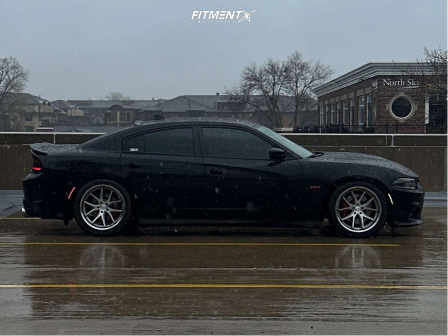 2019 Dodge Charger Scat Pack 392 with 20x9 Ferrada Fr2 and Pirelli ...
