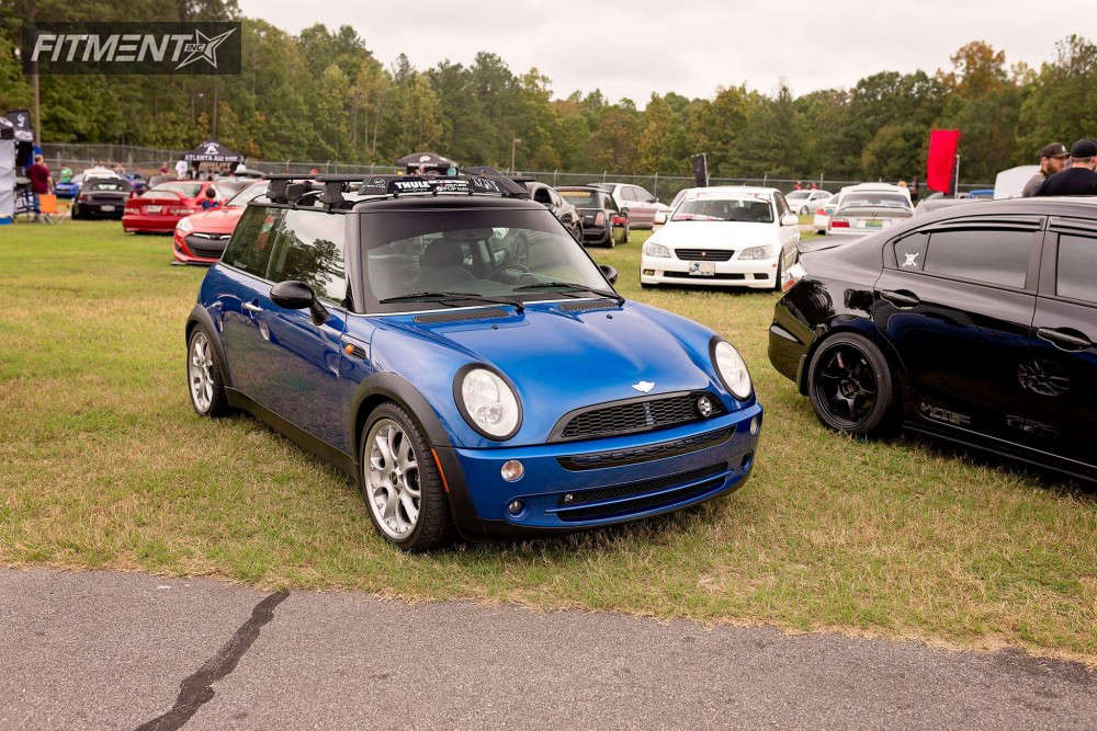 2006 Mini Cooper Base with 17x7.5 Ronal and Michelin 205x45 on Lowering ...