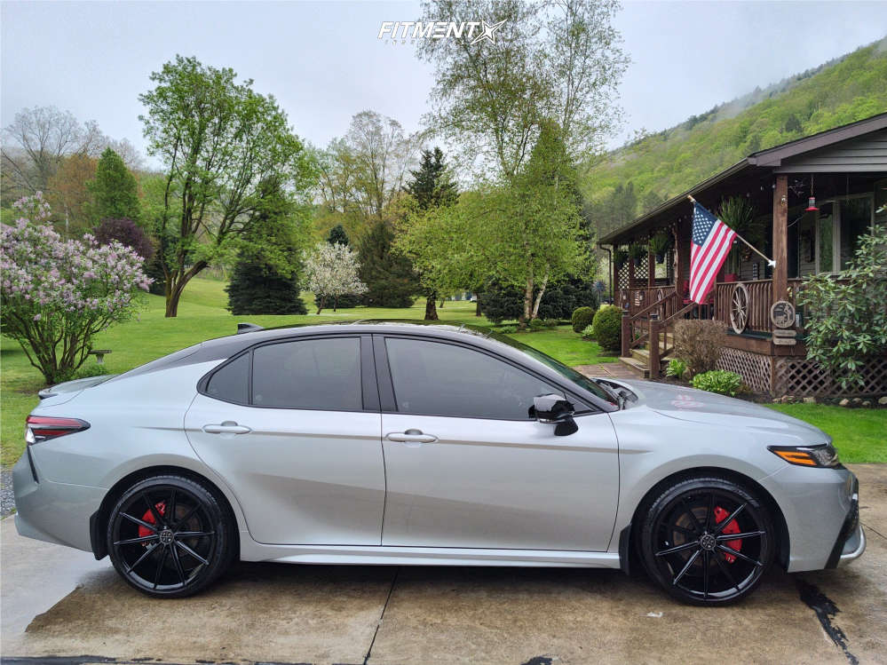 2023 Toyota Camry XSE with 20x9 Blaque Diamond Bd-11 and Lexani 245x35 ...