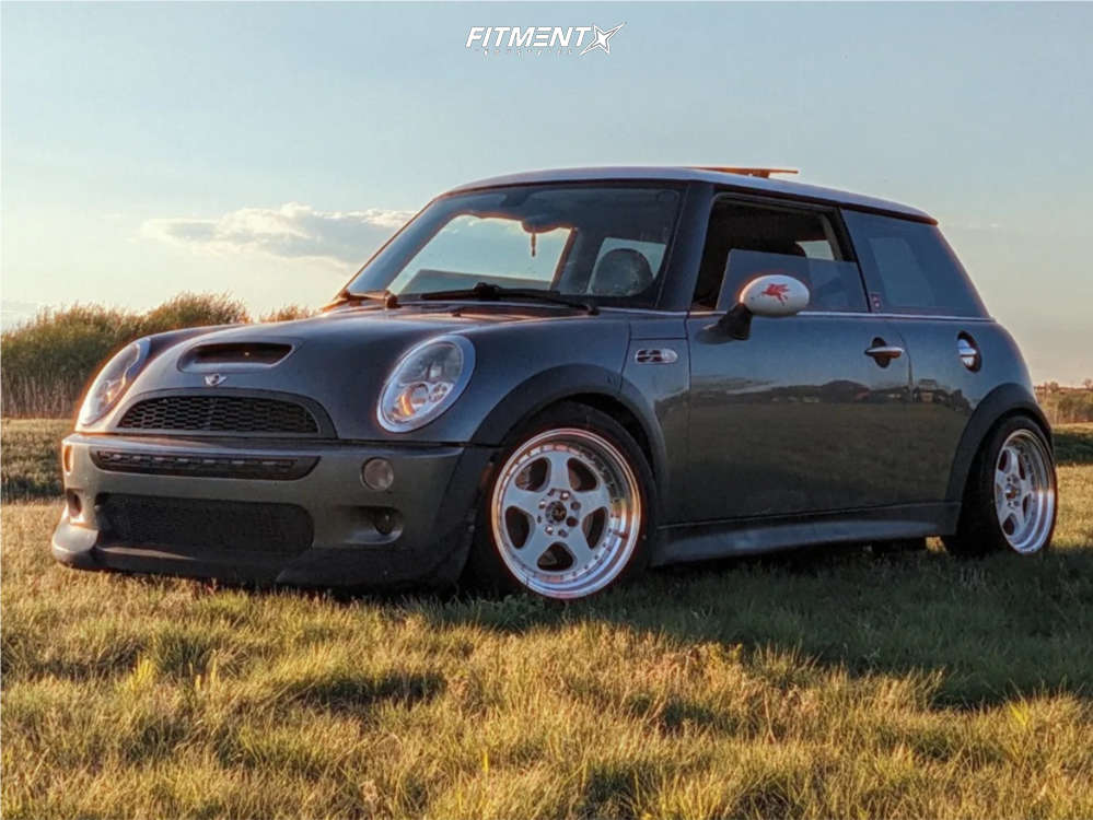2004 Mini Cooper S with 16x8 JNC Jnc010 and Nitto 205x45 on Coilovers ...