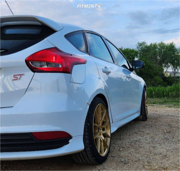 2016 Ford Focus ST with 18x8.5 Option Lab R716 and Lexani 235x40 on ...