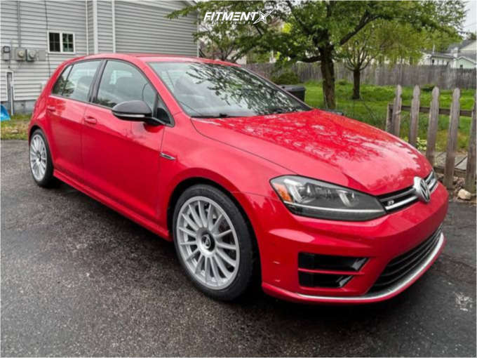 2016 Volkswagen Golf R Base with 18x8.5 Fifteen52 Podium and ...