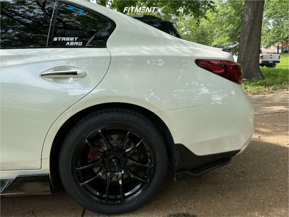 2019 INFINITI Q50 Luxe with 18x8.5 Vors Tr4 and Toyo Tires 225x40 on ...