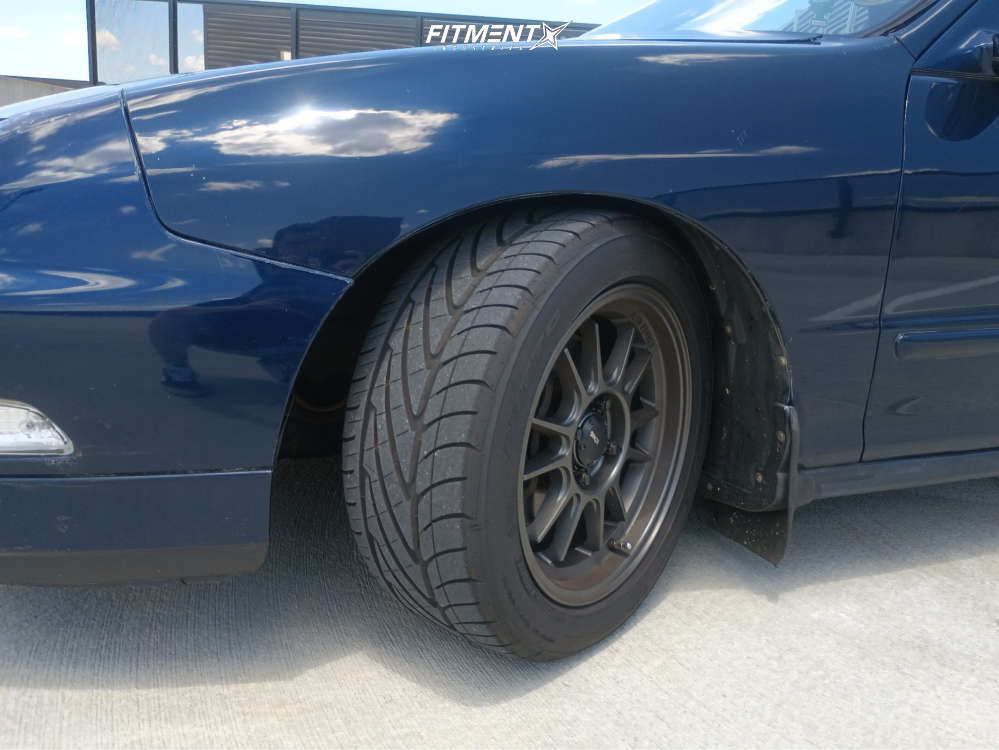 1997 Acura Integra LS with 15x7.5 Konig Hypergram and Nitto 205x50 on ...