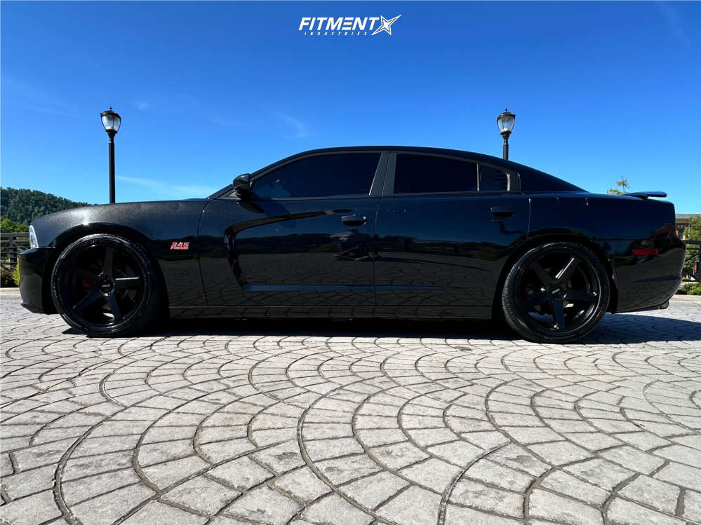 2014 Dodge Charger R/T with 20x8.5 Petrol P2c and Westlake 255x45 on ...