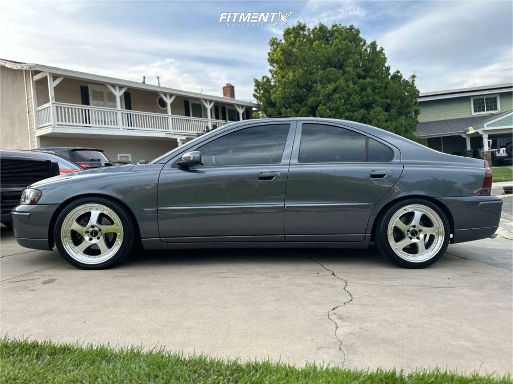 2006 Volvo S60 2.5T with 18x8 Vors Vr2 and Summit 225x40 on Lowering ...