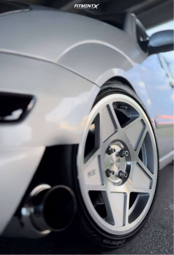 2003 Ford Focus SVT with 17x8 3SDM 0.05 and Nitto 205x40 on Coilovers ...