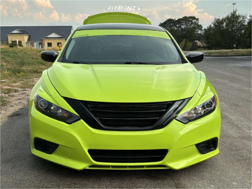 2016 Nissan Altima SR with 19x9.5 Aodhan Ds07 and Lexani 235x35 on ...
