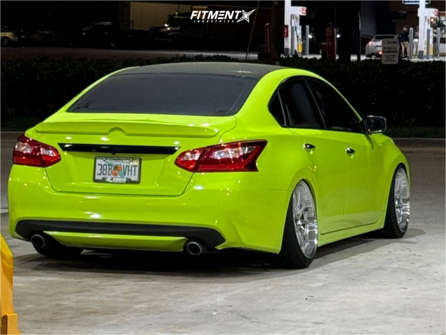 2016 Nissan Altima SR with 19x9.5 Aodhan Ds07 and Lexani 235x35 on ...