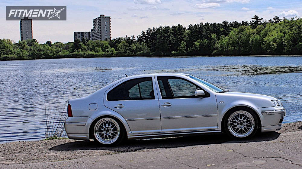 2004 Volkswagen Jetta GLS with 18x8.5 Alzor 881 and Continental 215x40 ...