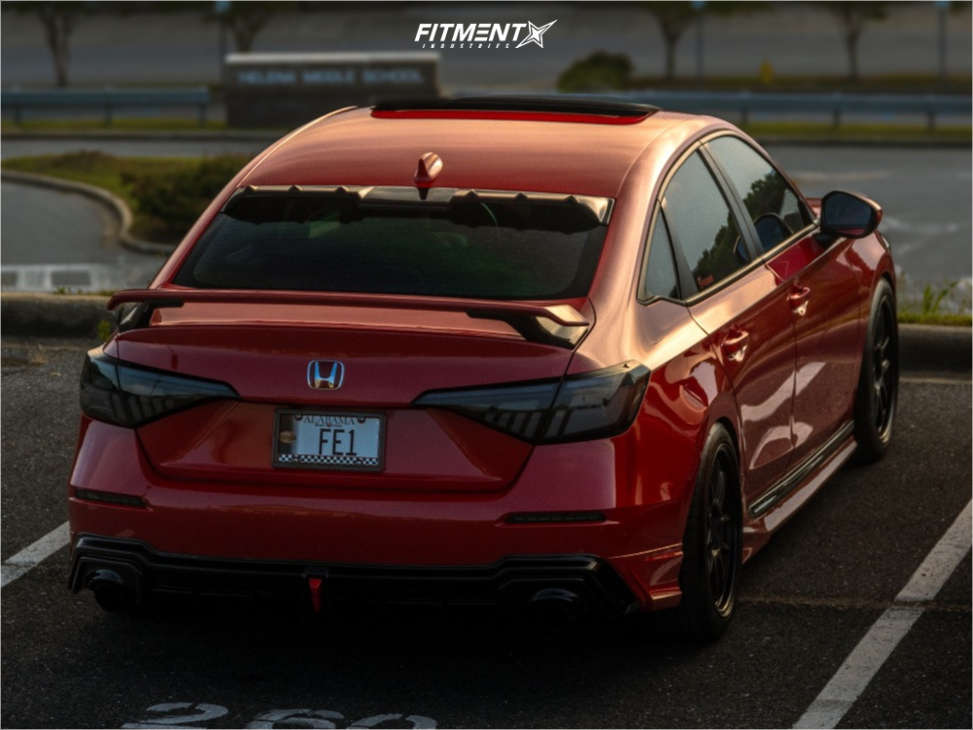 2022 Honda Civic EX with 18x8.5 ESR Ap8 and Continental 235x40 on ...