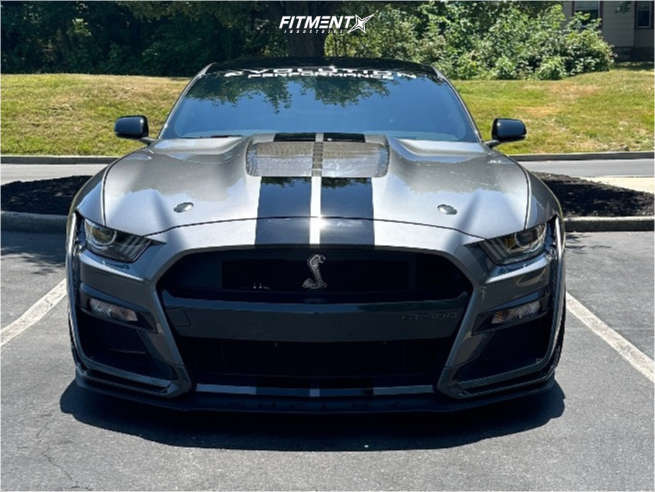 2021 Ford Mustang Shelby GT500 with 20x11 Apex Vs-5rs and Nitto 305x35 ...