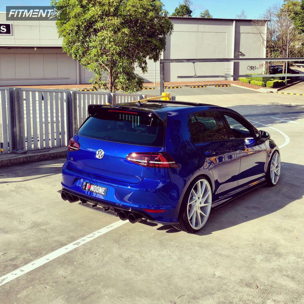 2015 Volkswagen Golf R Base with 20x9 Niche Invert and Achilles 235x35 ...