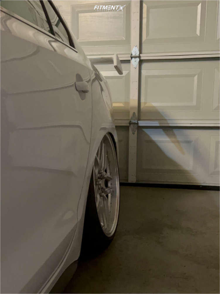 2015 Volkswagen Jetta GLI SE with 18x8.5 ESR Cs15 and Continental ...