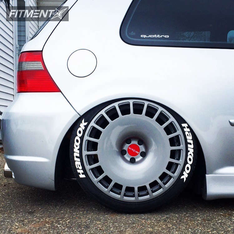 2004 Volkswagen R32 Base with 18x8.5 Rotiform Vce and Hankook 225x35 on ...