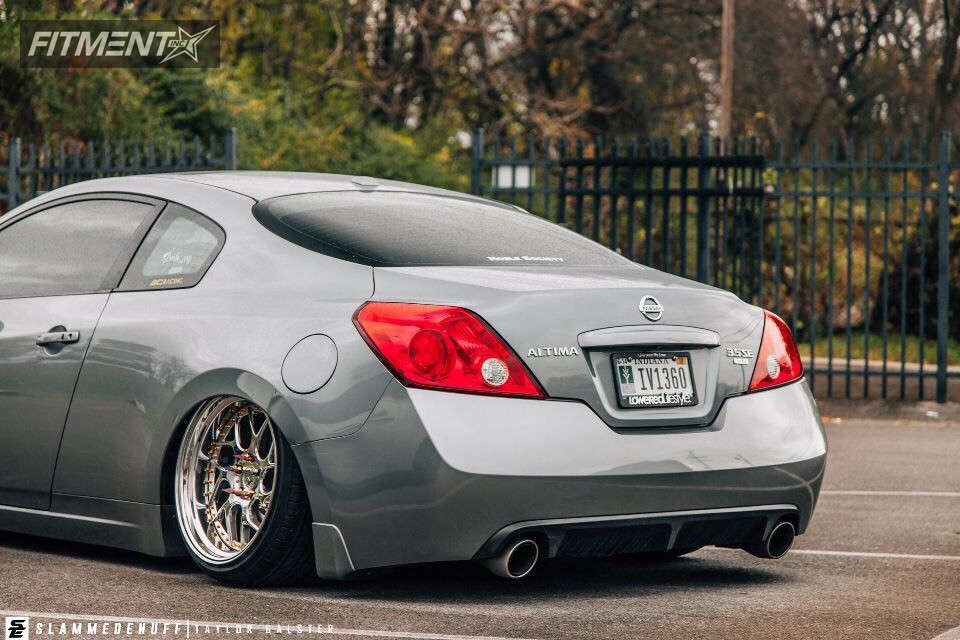 2009 Nissan Altima SL with 19x9.5 Aodhan DS01 and Delinte 225x35 on Air ...