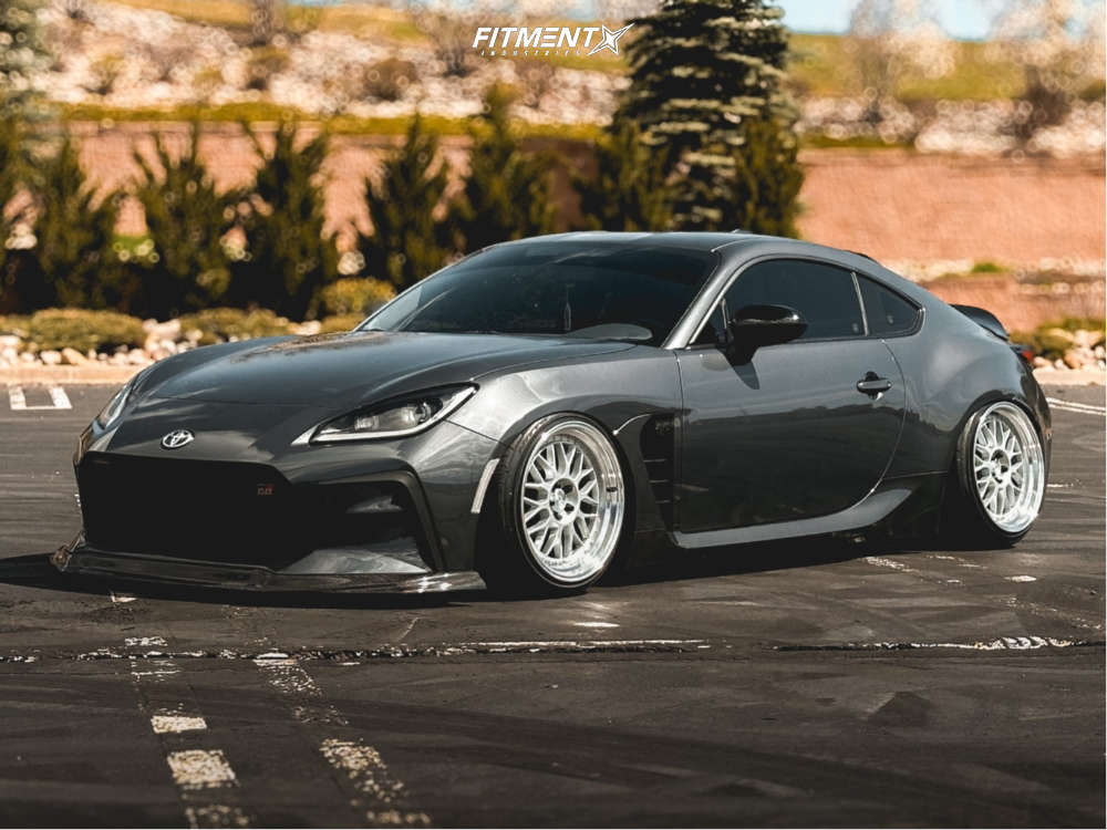 2023 Toyota GR86 Base with 18x9.5 Aodhan Ah02 and Nitto 205x40 on Air Suspension | 3073668 ...