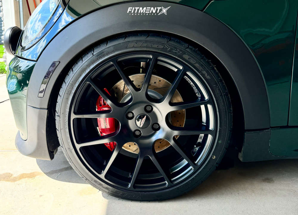 2010 Mini Cooper John Cooper Works with 18x7.5 NM Engineering Rse12 and ...