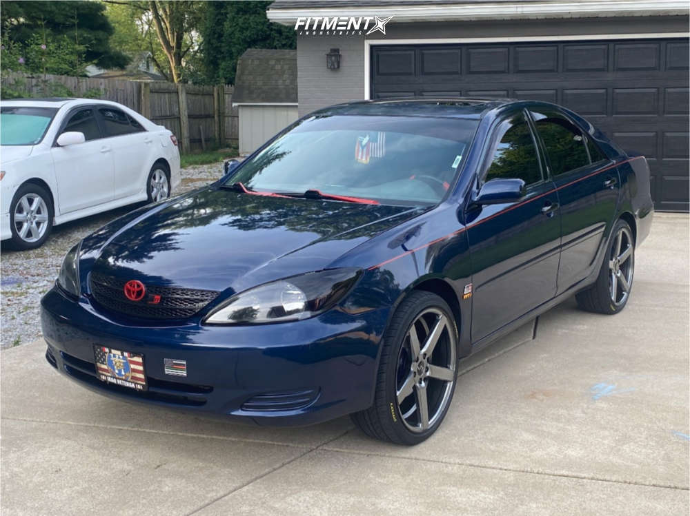 2004 Toyota Camry LE with 20x8.5 JNC Jnc026 and Vercelli 245x35 on ...