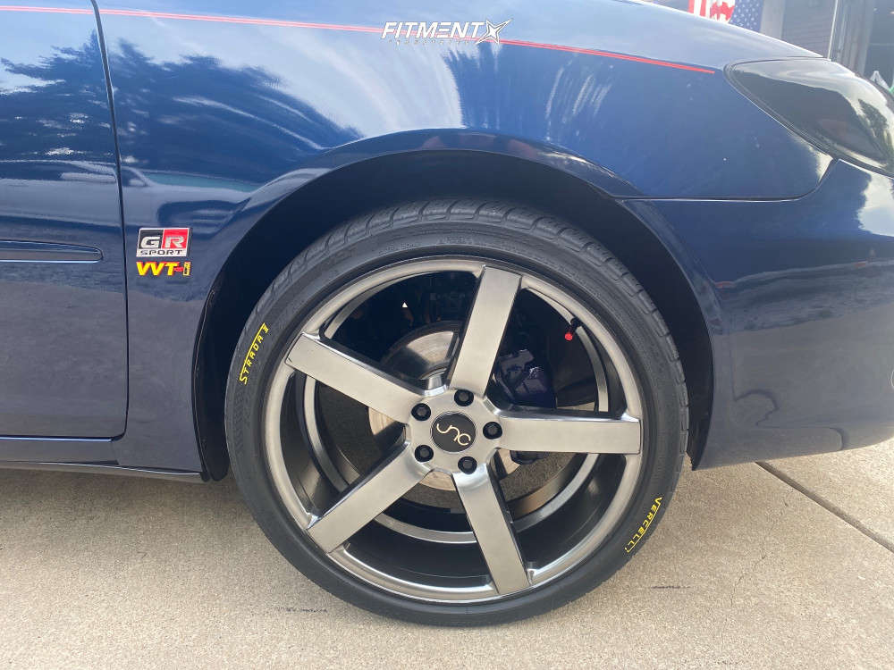 2004 Toyota Camry LE with 20x8.5 JNC Jnc026 and Vercelli 245x35 on ...