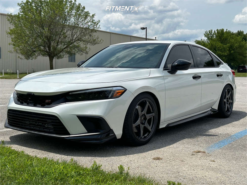 2024 Honda Civic Si with 18x8.5 Enkei T6r and Continental 235x40 on ...