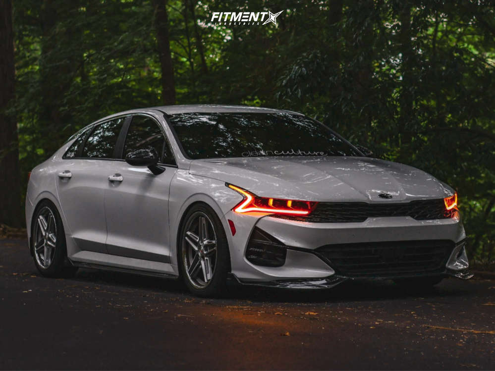 2024 Kia K5 GT-Line with 19x8.5 Ferrada Cm1 and Lexani 235x40 on ...